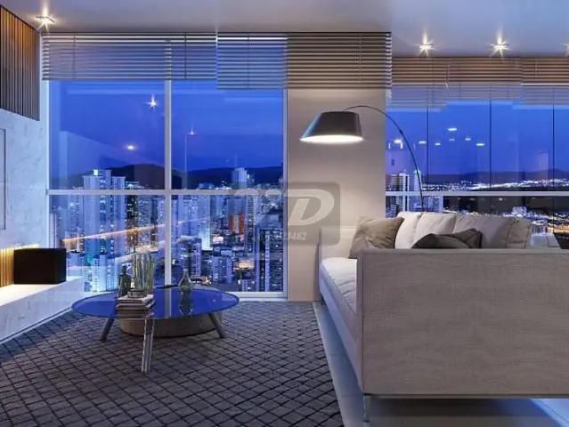 Apartamento para Venda em Balneário Camboriú/SC Centro 4 Quartos