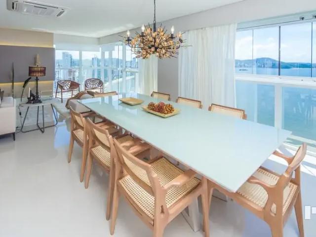 Apartamento para Venda em Balneário Camboriú/SC Centro 4 Quartos