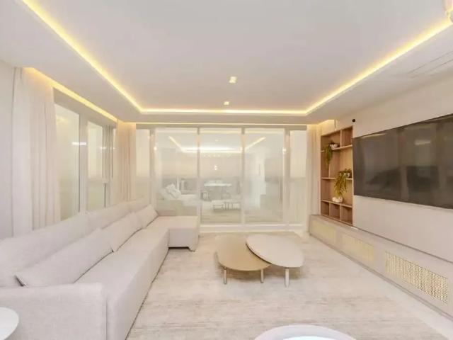 Apartamento para Venda em Balneário Camboriú/SC Centro 4 Quartos