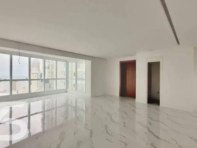 Apartamento para Venda em Balneário Camboriú/SC Centro 4 Quartos