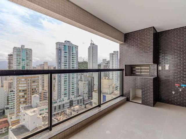 Apartamento para Venda em Balneário Camboriú/SC Centro 4 Quartos