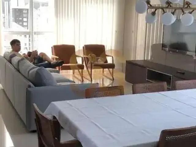 Apartamento para Venda em Balneário Camboriú/SC Centro 4 Quartos