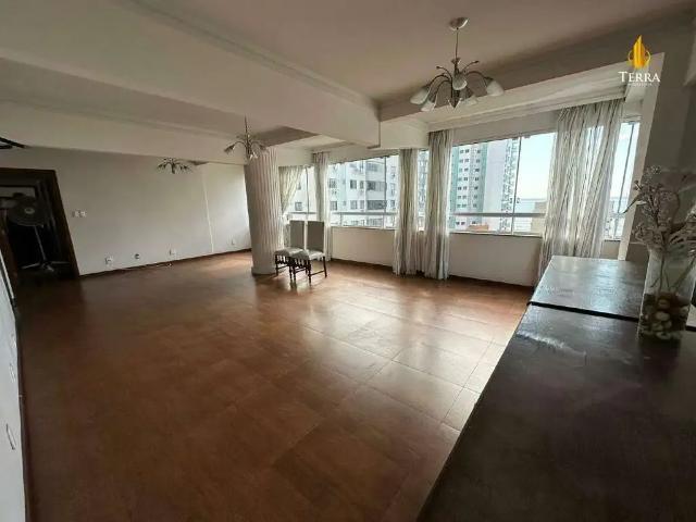 Apartamento para Venda em Balneário Camboriú/SC Centro 4 Quartos