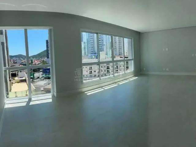 Apartamento para Venda em Balneário Camboriú/SC Centro 4 Quartos