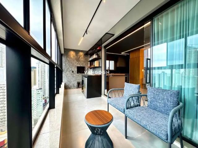 Apartamento para Venda em Balneário Camboriú/SC Centro 4 Quartos