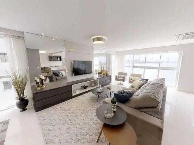 Apartamento para Venda em Balneário Camboriú/SC Centro 4 Quartos