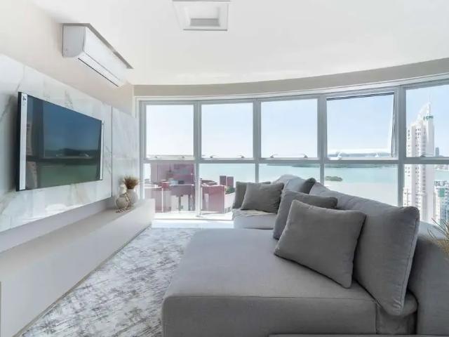 Apartamento para Venda em Balneário Camboriú/SC Centro 4 Quartos