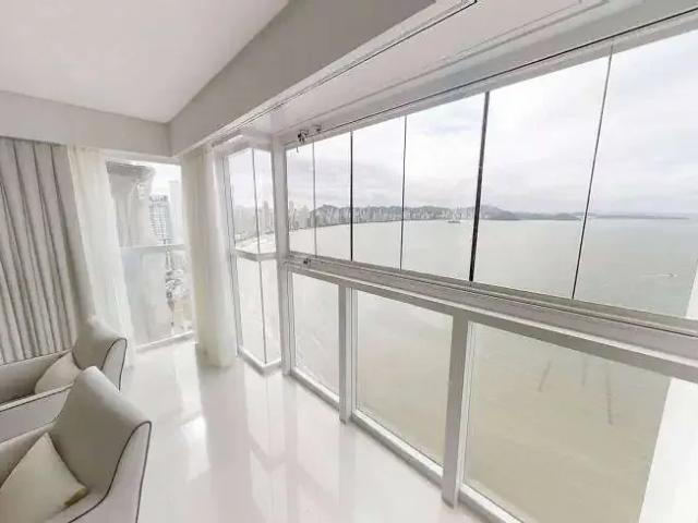 Apartamento para Venda em Balneário Camboriú/SC Centro 4 Quartos