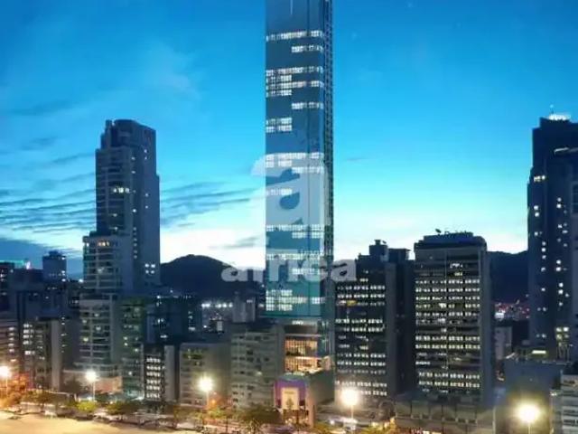 Apartamento para Venda em Balneário Camboriú/SC Centro 4 Quartos