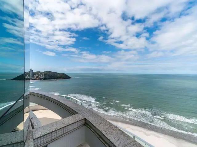 Apartamento para Venda em Balneário Camboriú/SC Centro 4 Quartos