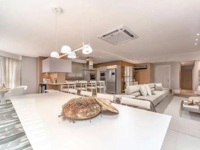 Apartamento para Venda em Balneário Camboriú/SC Centro 4 Quartos