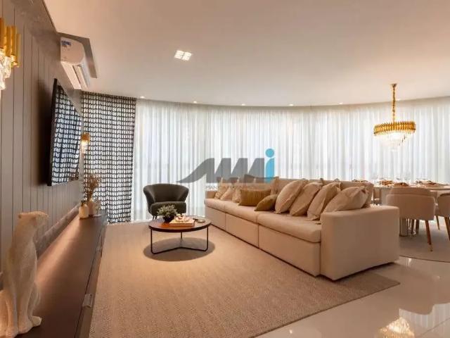 Apartamento para Venda em Balneário Camboriú/SC Centro 4 Quartos