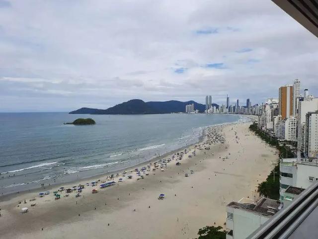 Apartamento para Venda em Balneário Camboriú/SC Centro 4 Quartos
