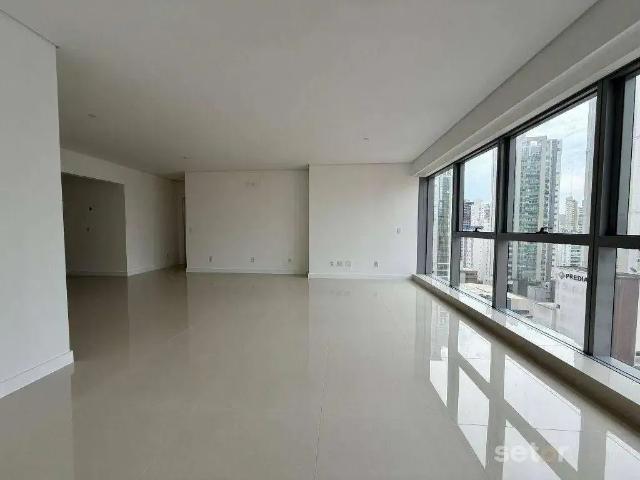 Apartamento para Venda em Balneário Camboriú/SC Centro 4 Quartos