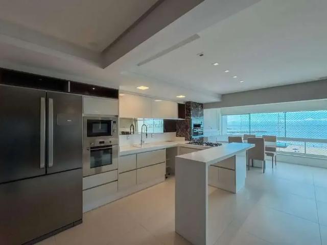 Apartamento para Venda em Balneário Camboriú/SC Centro 4 Quartos