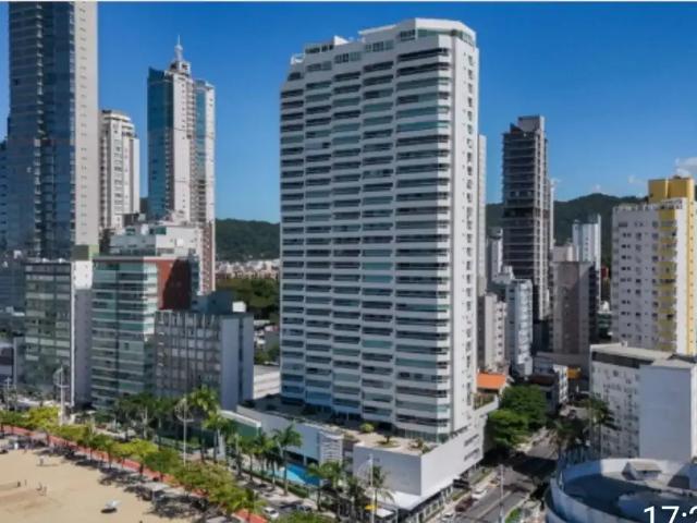 Apartamento para Venda em Balneário Camboriú/SC Centro 4 Quartos