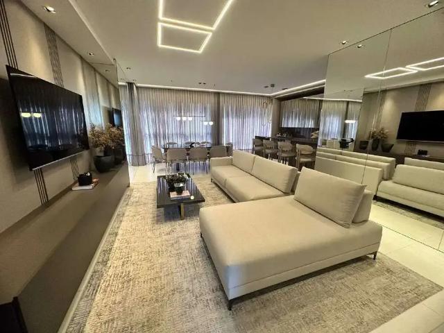Apartamento para Venda em Balneário Camboriú/SC Centro 4 Quartos