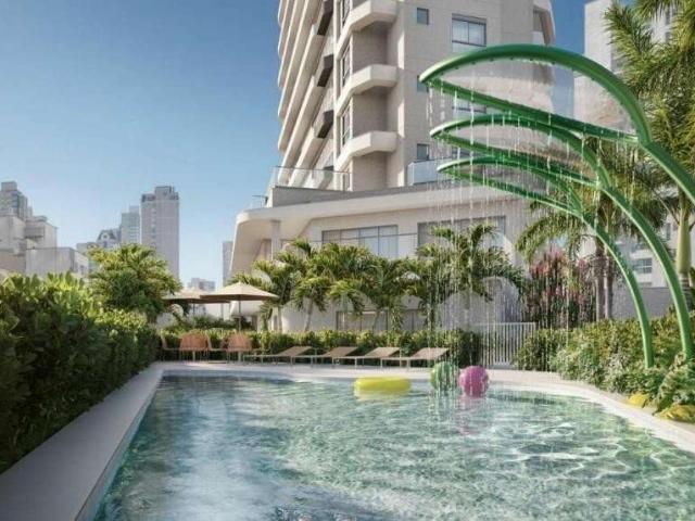 Apartamento para Venda em Balneário Camboriú/SC Centro 4 Quartos