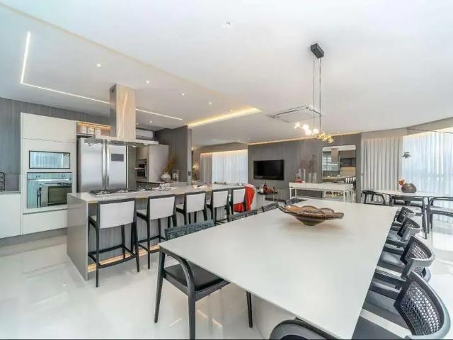 Apartamento para Venda em Balneário Camboriú/SC Centro 4 Quartos
