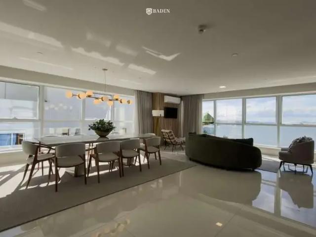 Apartamento para Venda em Balneário Camboriú/SC Centro 4 Quartos