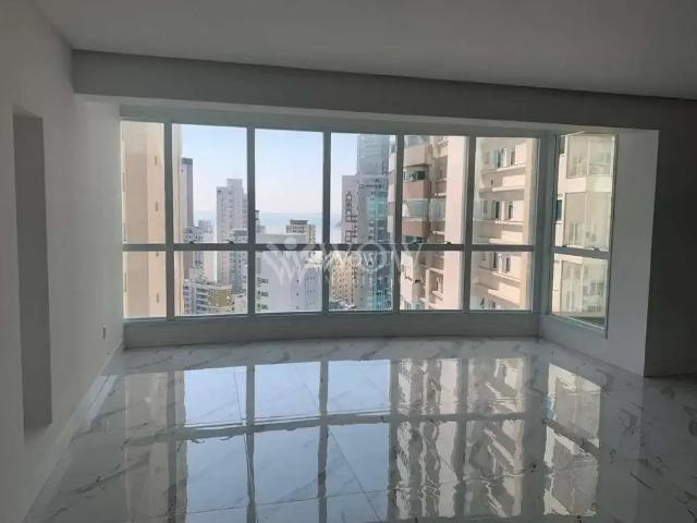 Apartamento para Venda em Balneário Camboriú/SC Centro 4 Quartos