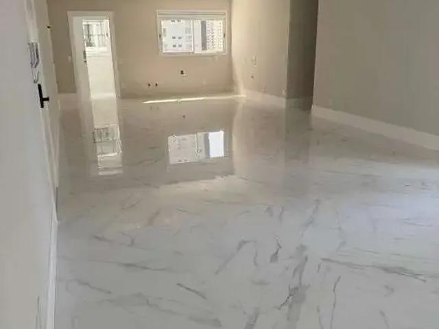 Apartamento para Venda em Balneário Camboriú/SC Centro 4 Quartos