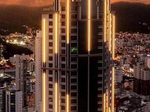 Apartamento para Venda em Balneário Camboriú/SC Centro 4 Quartos