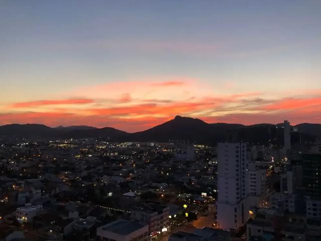 Apartamento para Venda em Balneário Camboriú/SC Centro 4 Quartos
