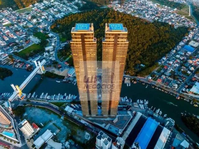 Apartamento para Venda em Balneário Camboriú/SC Centro 4 Quartos