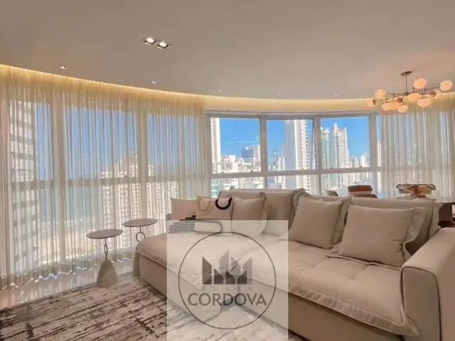Apartamento para Venda em Balneário Camboriú/SC Centro 4 Quartos