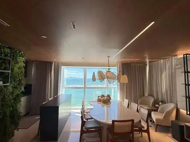 Apartamento para Venda em Balneário Camboriú/SC Centro 4 Quartos