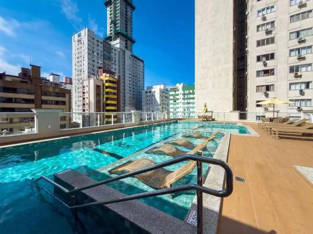 Apartamento para Venda em Balneário Camboriú/SC Centro 4 Quartos