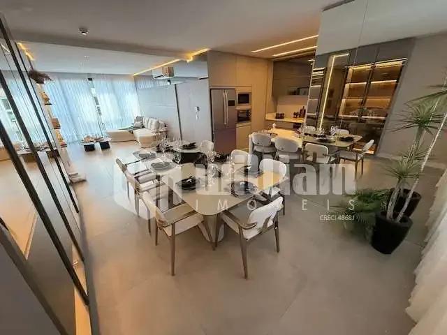 Apartamento para Venda em Balneário Camboriú/SC Centro 4 Quartos