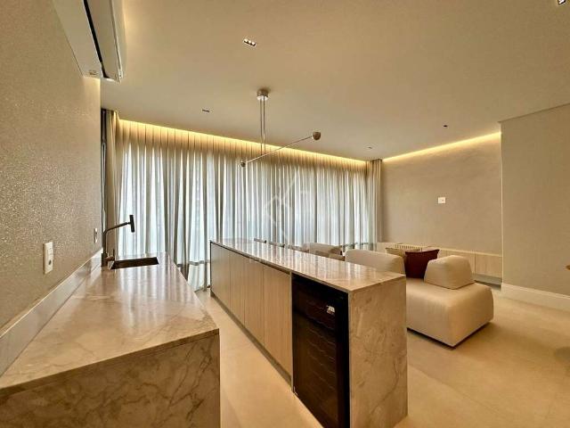 Apartamento para Venda em Balneário Camboriú/SC Centro 4 Quartos