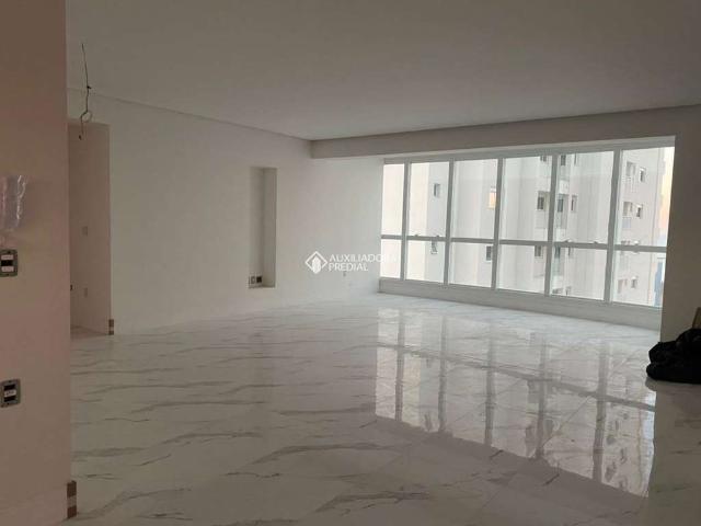 Apartamento para Venda em Balneário Camboriú/SC Centro 4 Quartos