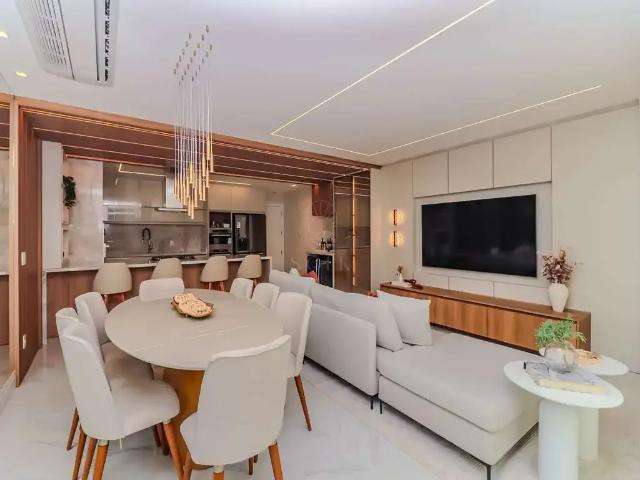 Apartamento para Venda em Balneário Camboriú/SC Centro 4 Quartos