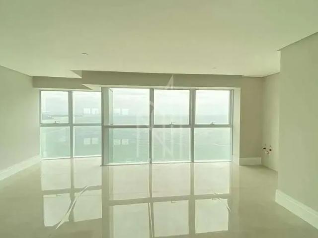 Apartamento para Venda em Balneário Camboriú/SC Centro 4 Quartos