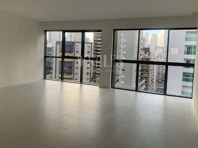 Apartamento para Venda em Balneário Camboriú/SC Centro 4 Quartos