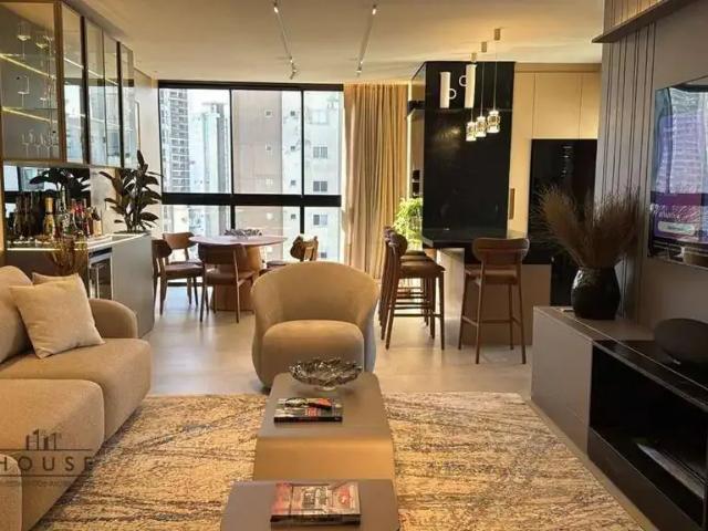 Apartamento para Venda em Balneário Camboriú/SC Centro 4 Quartos