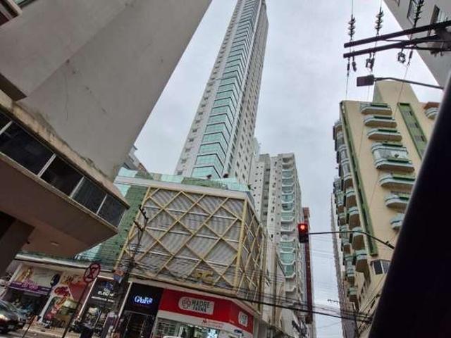Apartamento para Venda em Balneário Camboriú/SC Centro 4 Quartos