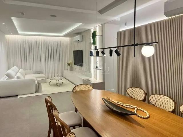 Apartamento para Venda em Balneário Camboriú/SC Centro 4 Quartos
