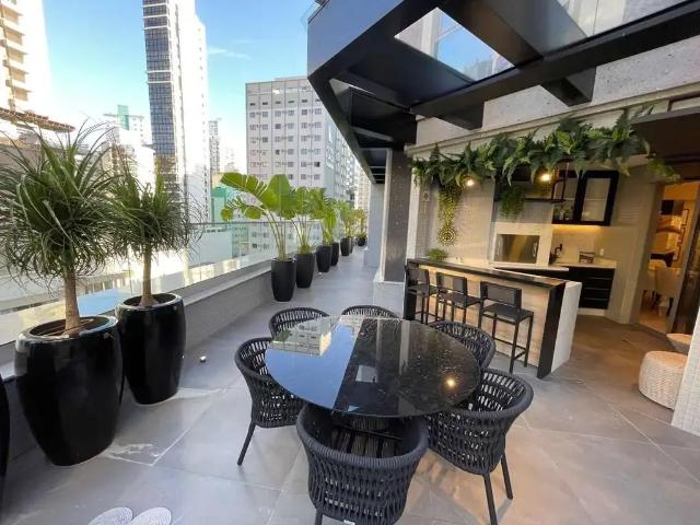 Apartamento para Venda em Balneário Camboriú/SC Centro 4 Quartos