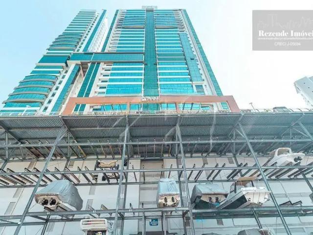 Apartamento para Venda em Balneário Camboriú/SC Centro 4 Quartos