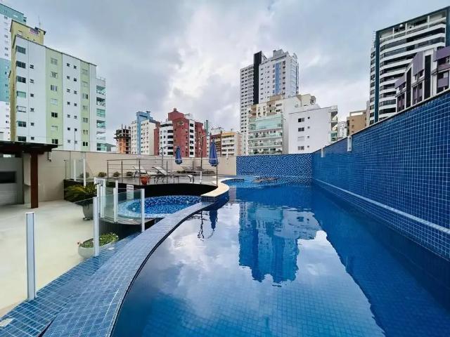 Apartamento para Venda em Balneário Camboriú/SC Centro 3 Quartos