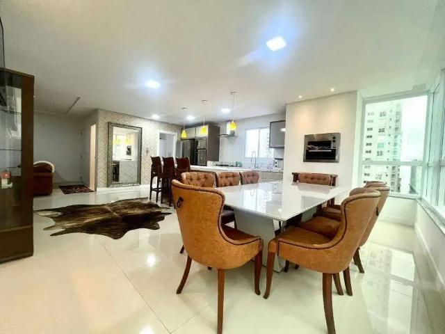 Apartamento para Venda em Balneário Camboriú/SC Centro 4 Quartos