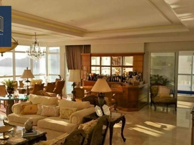 Apartamento para Venda em Balneário Camboriú/SC Centro 4 Quartos