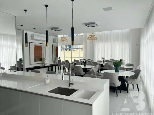 Apartamento para Venda em Balneário Camboriú/SC Centro 4 Quartos
