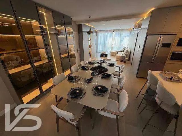 Apartamento para Venda em Balneário Camboriú/SC Centro 4 Quartos