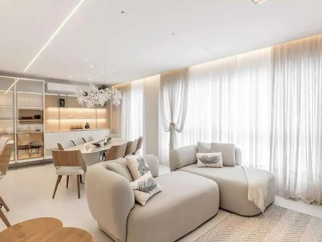 Apartamento para Venda em Balneário Camboriú/SC Centro 4 Quartos