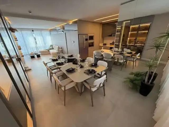 Apartamento para Venda em Balneário Camboriú/SC Centro 4 Quartos
